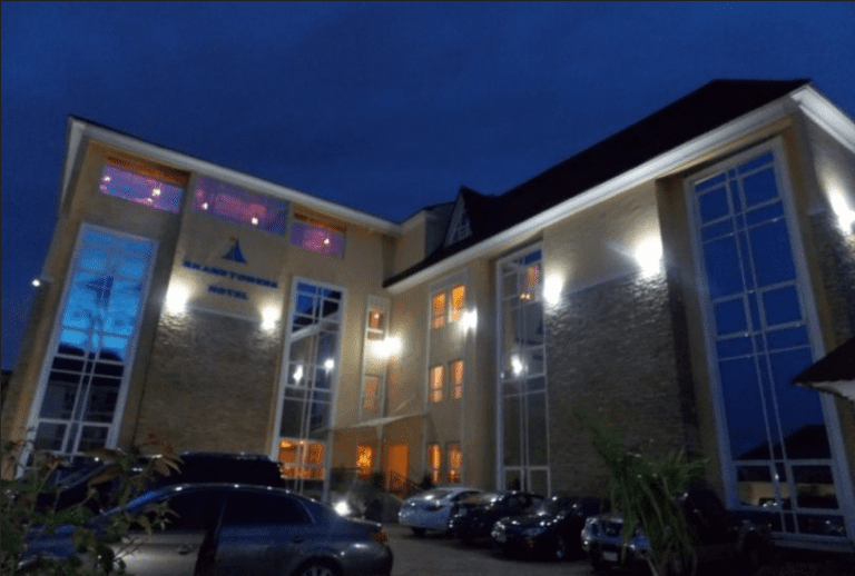 State-of-the-art Design and 5-star class: BON Hotel Grand Towers ...